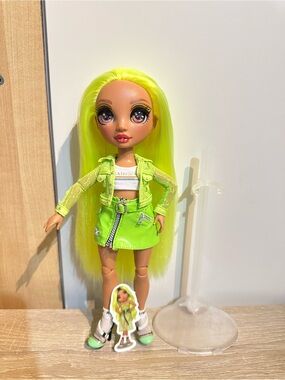 Rainbow High | Toys | Excellent Condition Rainbow High Doll Karma ...